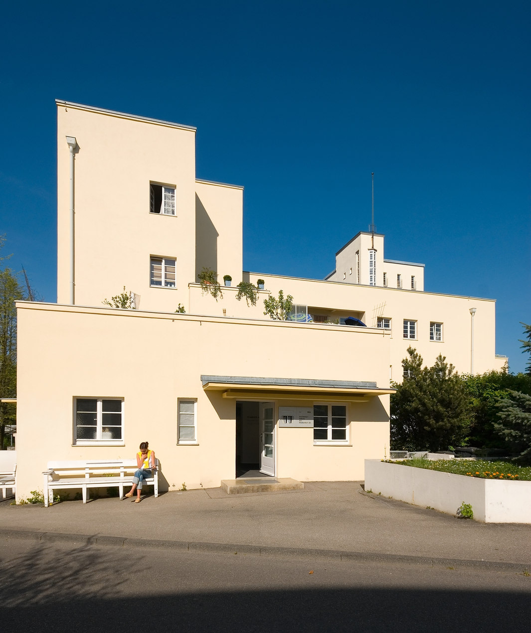 Peter Behrens — Late years, Vienna, Berlin