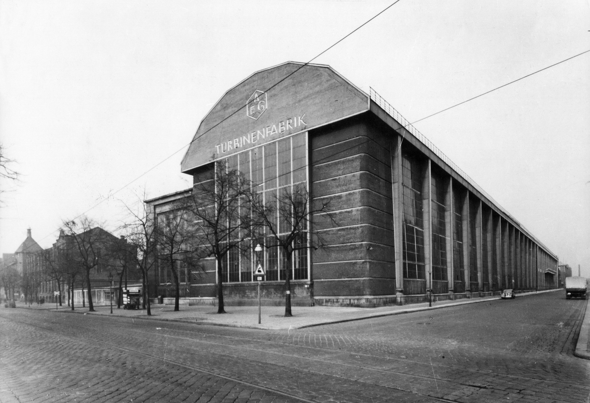 Peter Behrens — AEG, Berlin