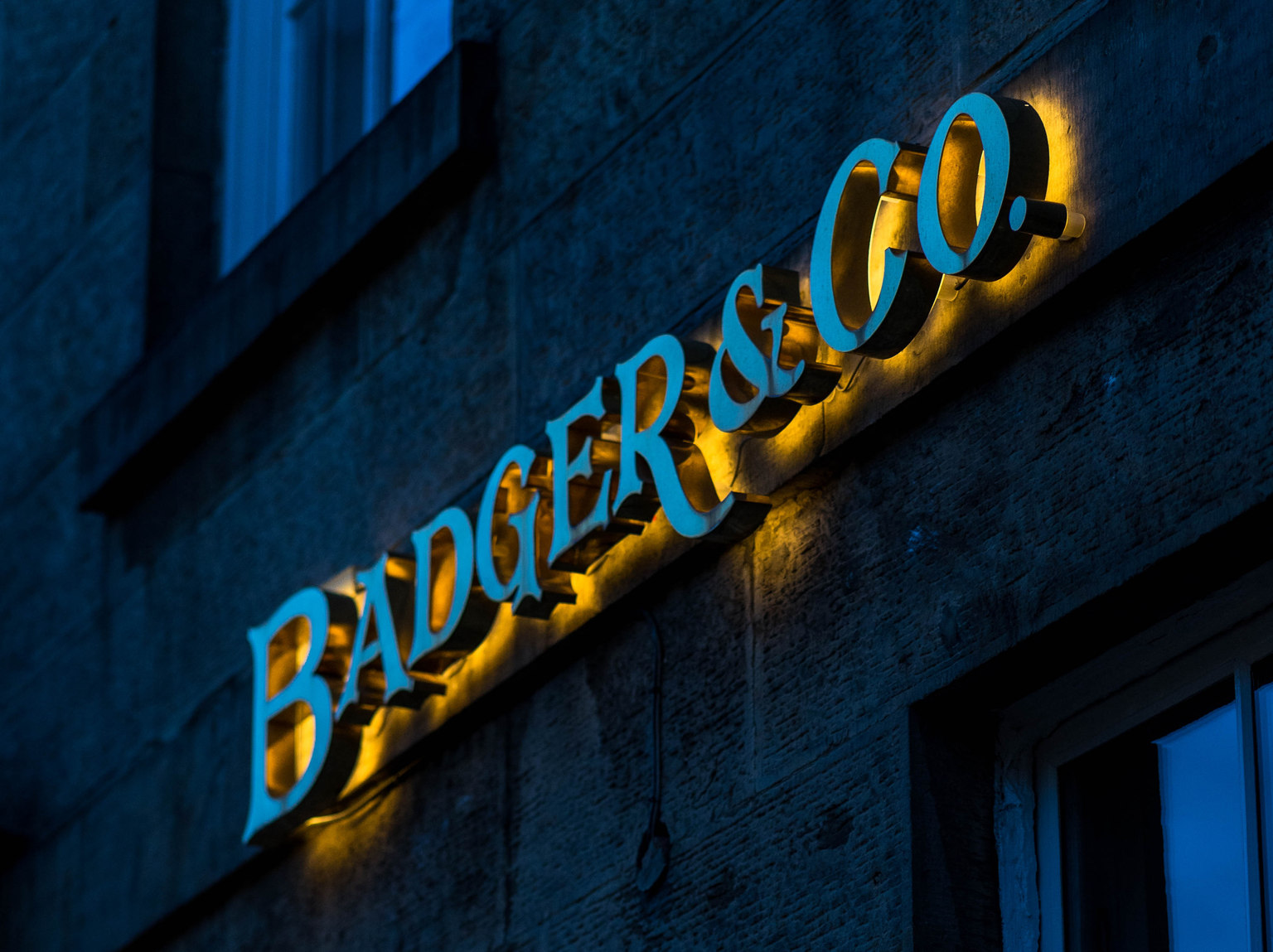 Black Box Signs | Van and Car Wrapping | Neon & Illuminated Signage ...