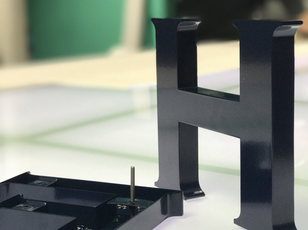 Black Box Signs | Van and Car Wrapping | Neon & Illuminated Signage ...