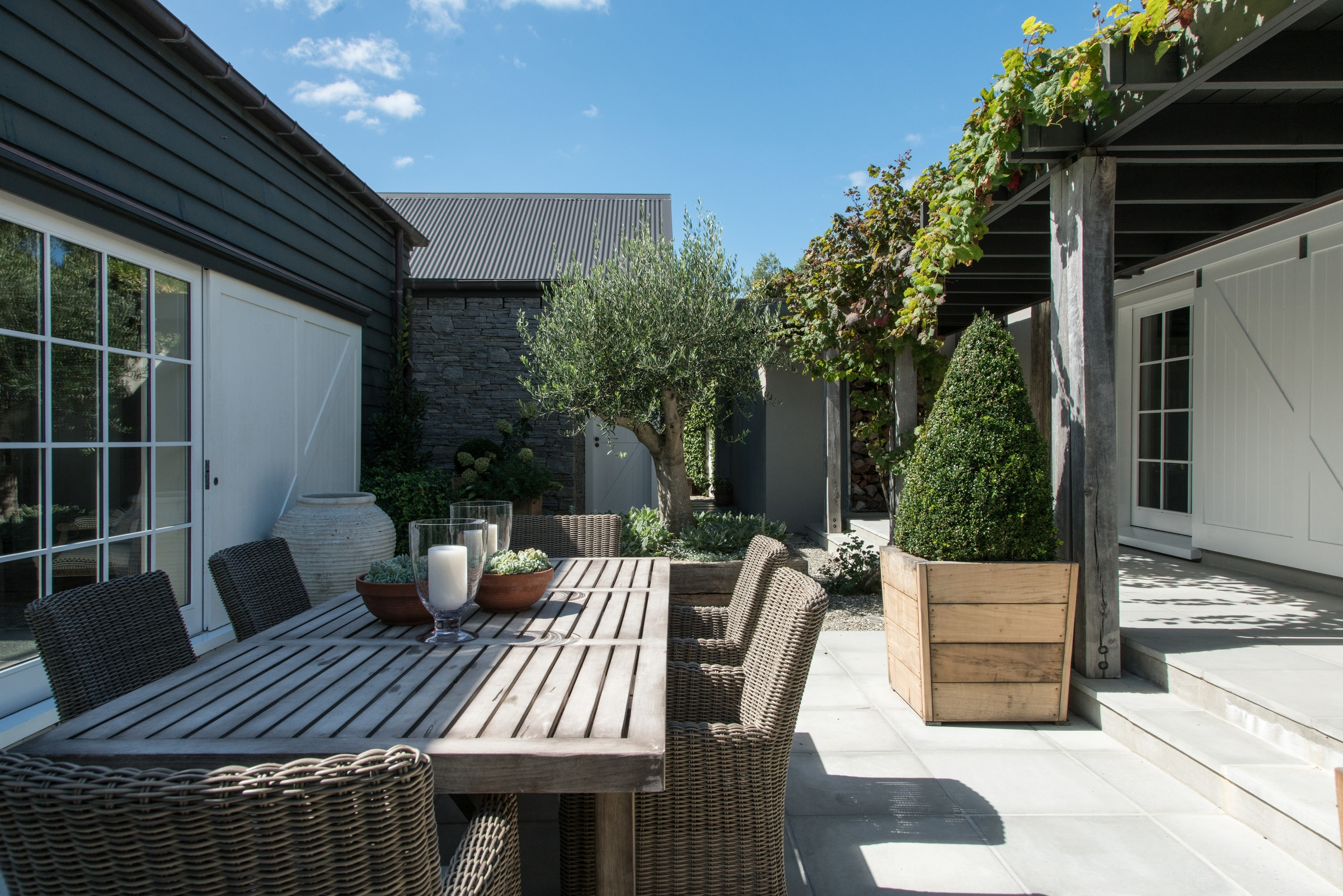 Suzanne Turley Landscapes — Coastal Barn