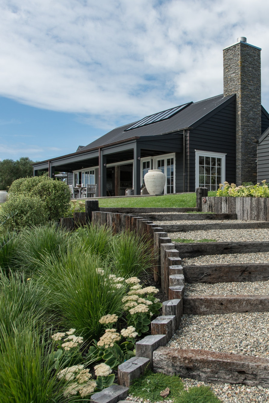Suzanne Turley Landscapes — Coastal Barn