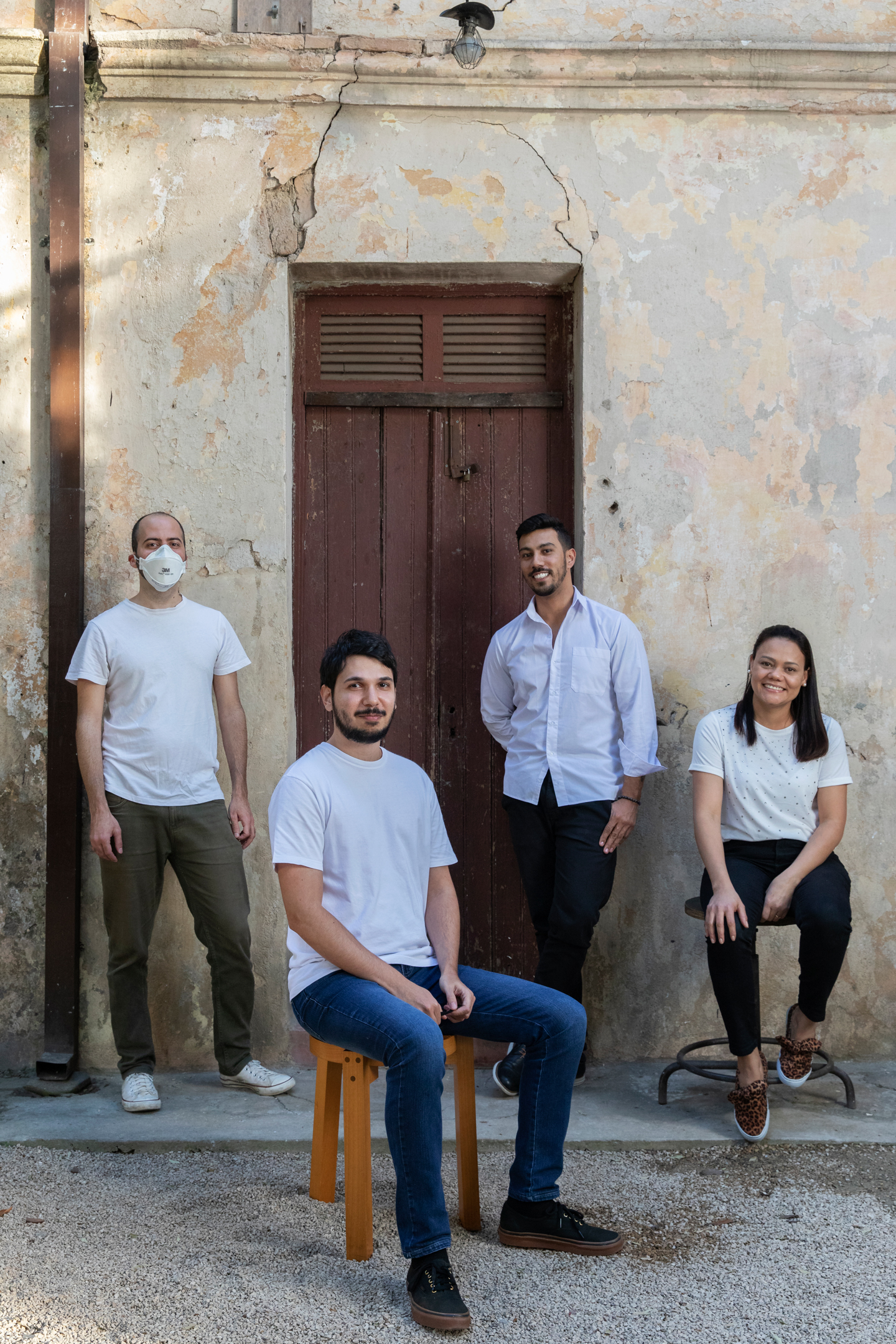 Estudio Guto Requena — Sobre