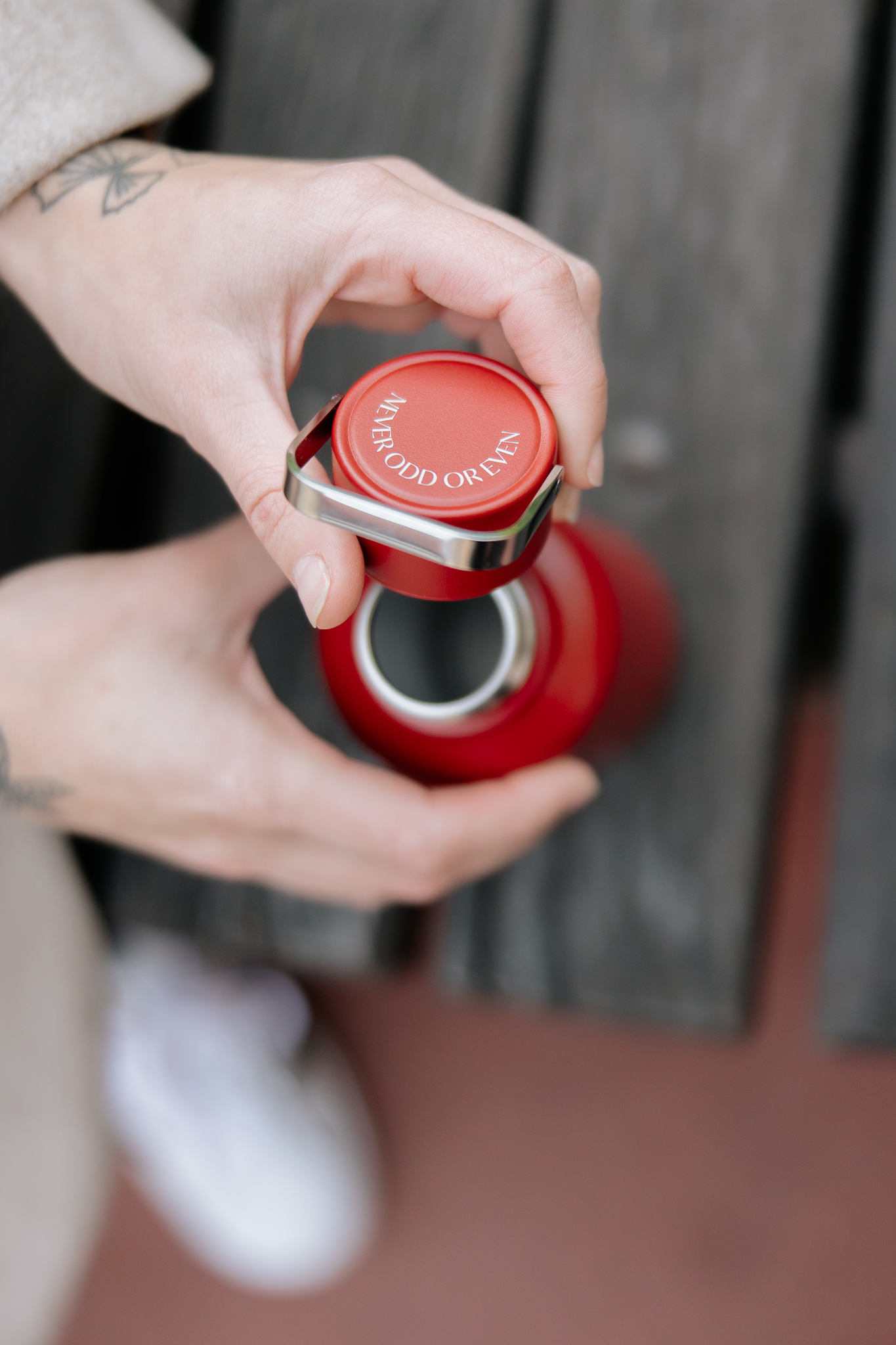 Idealan poklon: Personalizirane Equa boce u dvije posebne boje